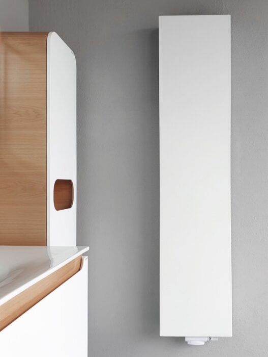 Plan Vertikal Radiator Hvid - Håndklædetørrer.dk